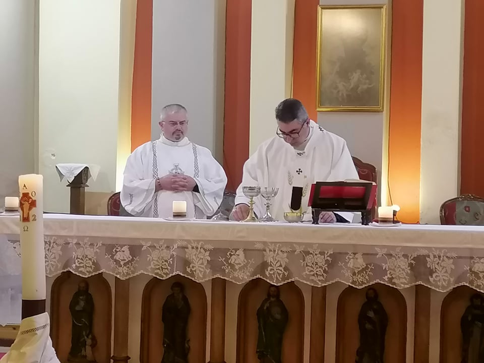 Ανάσταση στην Ενορία της Σάμου - Καθολική Αρχιεπισκοπή Νάξου-Τήνου ...